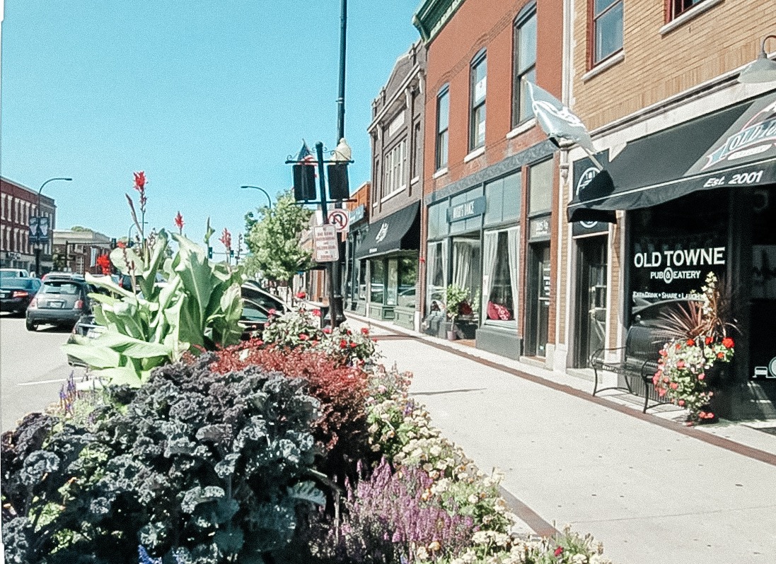 The Chicago Suburb Guide: Geneva, IL - Basically B